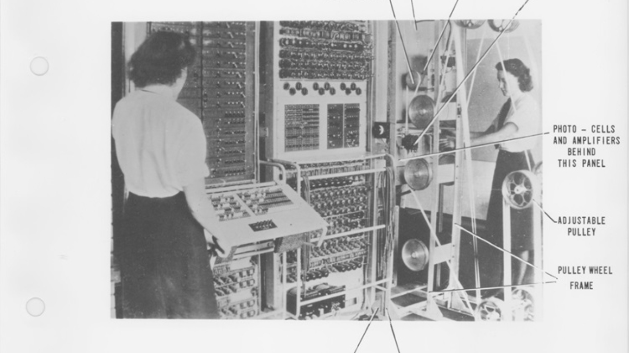 Reveladas imagens do Colossus, computador que ajudou os aliados na ...