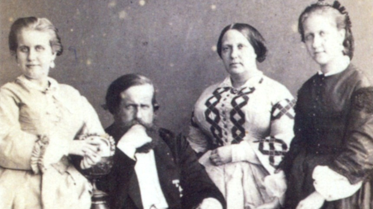 O que aconteceu com a família imperial após a proclamação da república ...