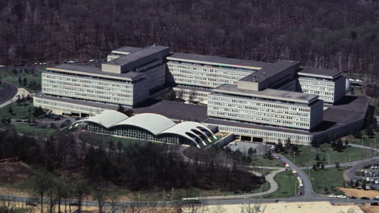 MK-Ultra: o programa secreto e os experimentos de controle mental da ...