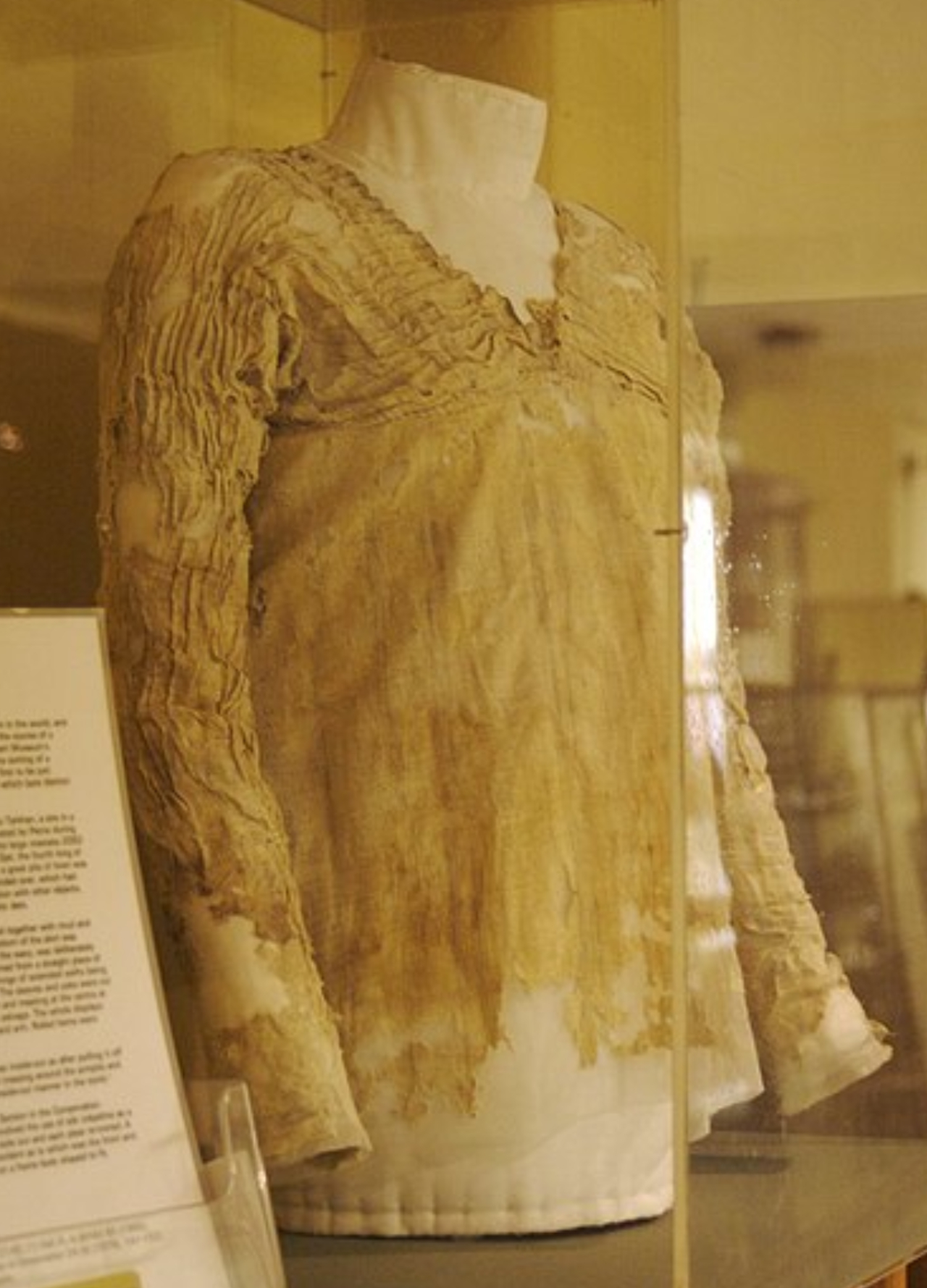 5 mil anos de história: Vestido Tarkhan, o mais antigo do mundo ...