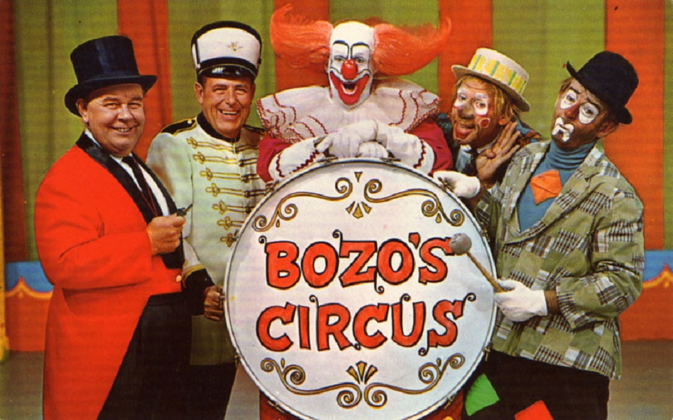 Entenda como Silvio Santos quase virou o primeiro Bozo da TV brasileira ...