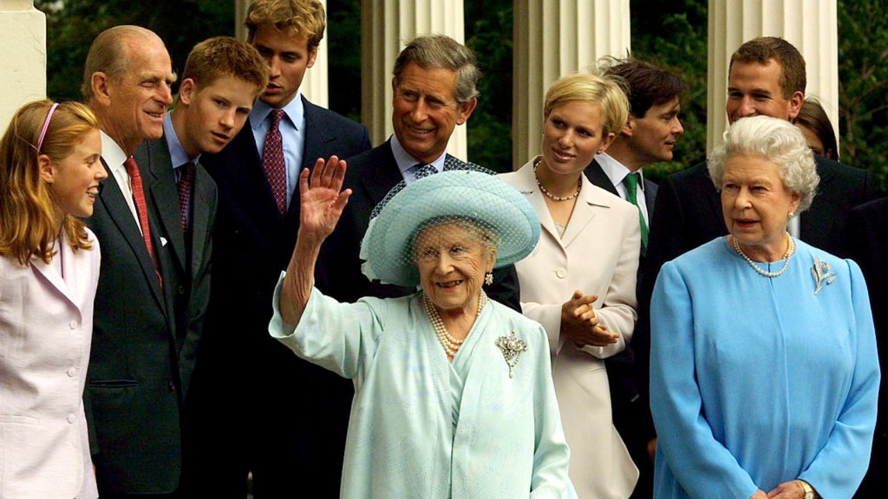 O que explicava a aparência dos dentes da Rainha Mãe? - Aventuras na ...