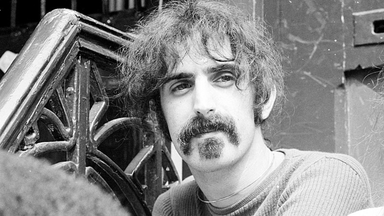 Frank Zappa: Como um dos maiores guitarristas da história previu o ...