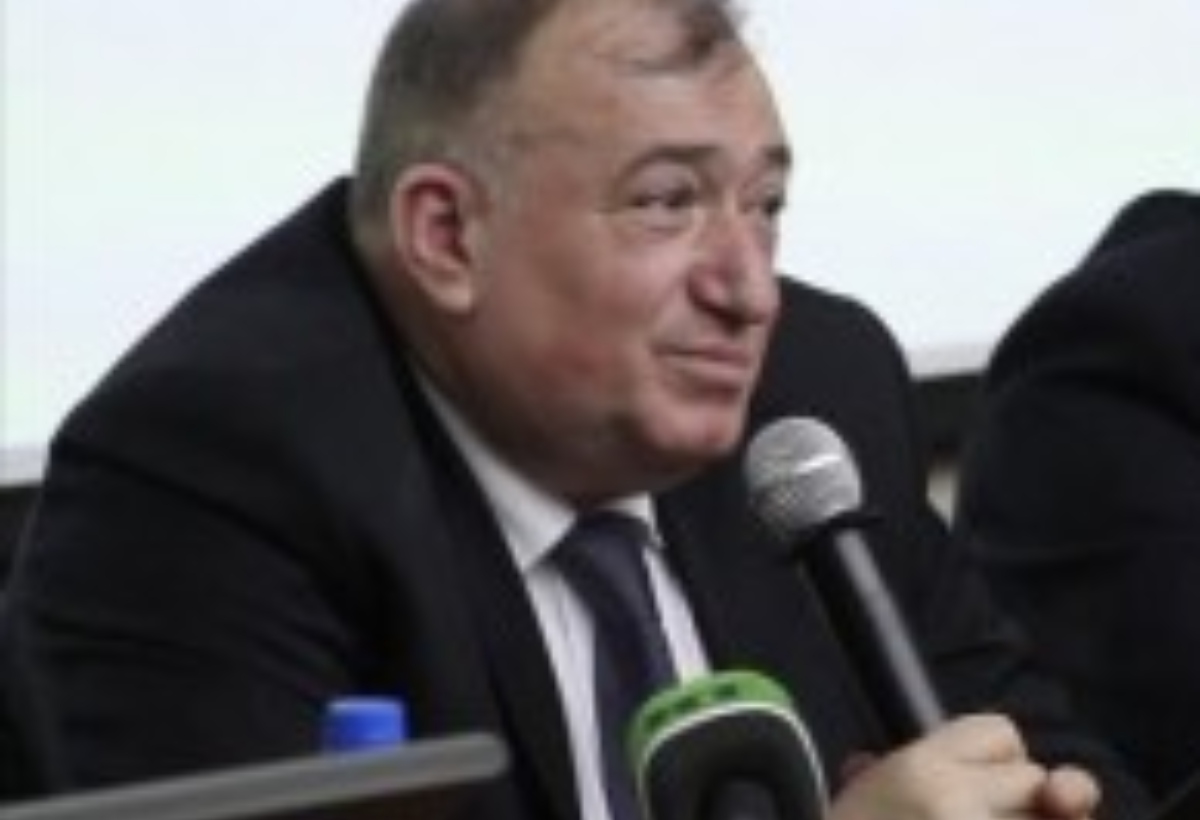 Herói improvável: como o campeão de natação Shavarsh Karapetyan salvou ...
