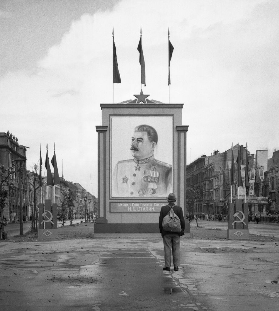 Stalin: A controversa verdade por trás do culto ao ditador soviético ...