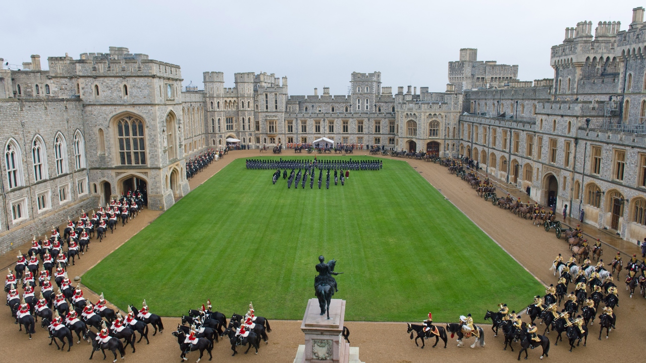 Retratado em 'The Crown': O Castelo de Windsor já sofreu um desastroso ...