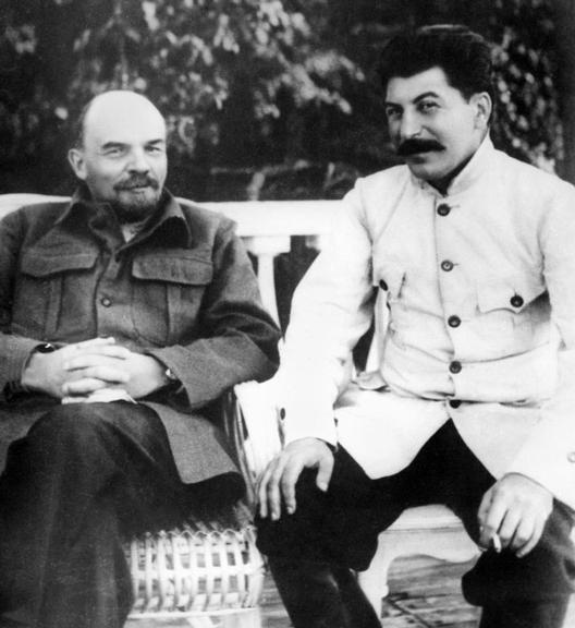 Apagados da História: a fotomanipulação da Era Stalin - Aventuras na ...