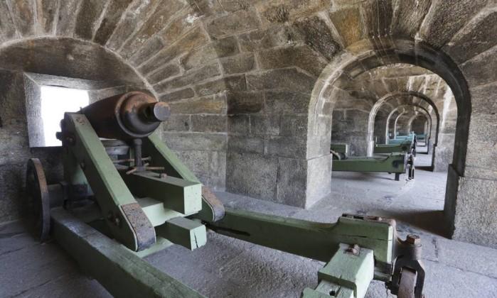Forte Santa Cruz: Alcatraz do Brasil - Aventuras na História